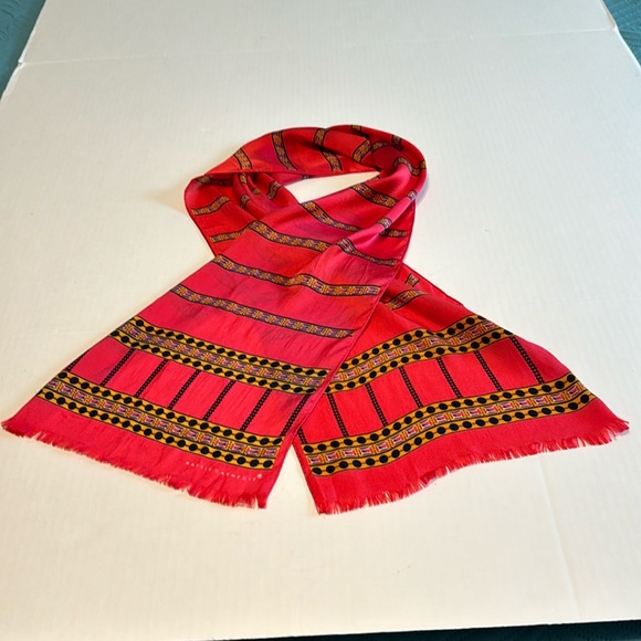 Hattie Carnegie | Accessories | Vintage Hattie Carnegie Womens Scarf ...
